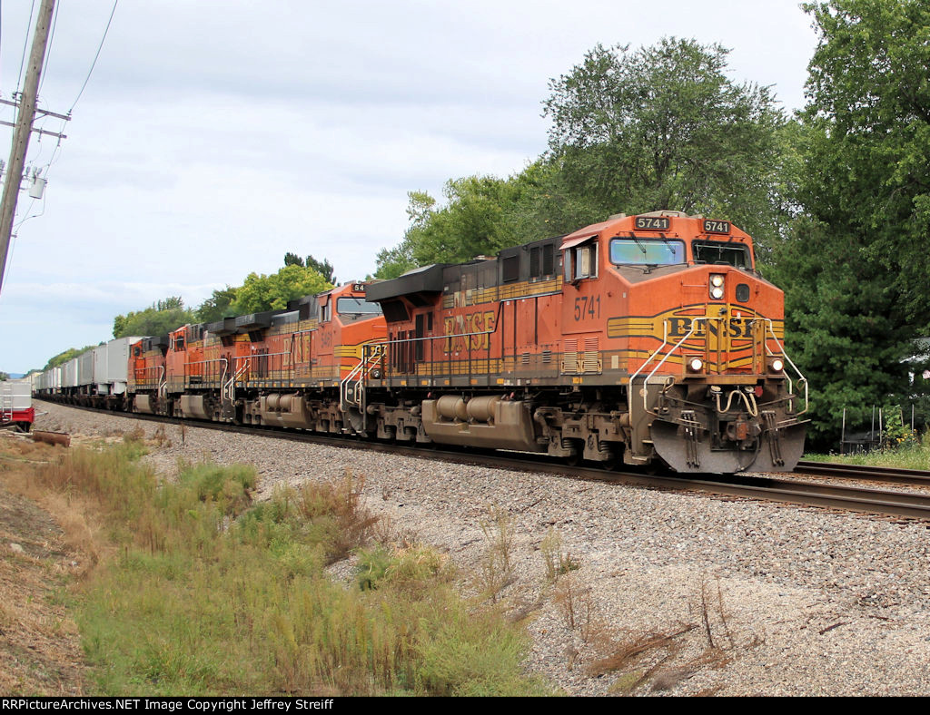 BNSF 5741